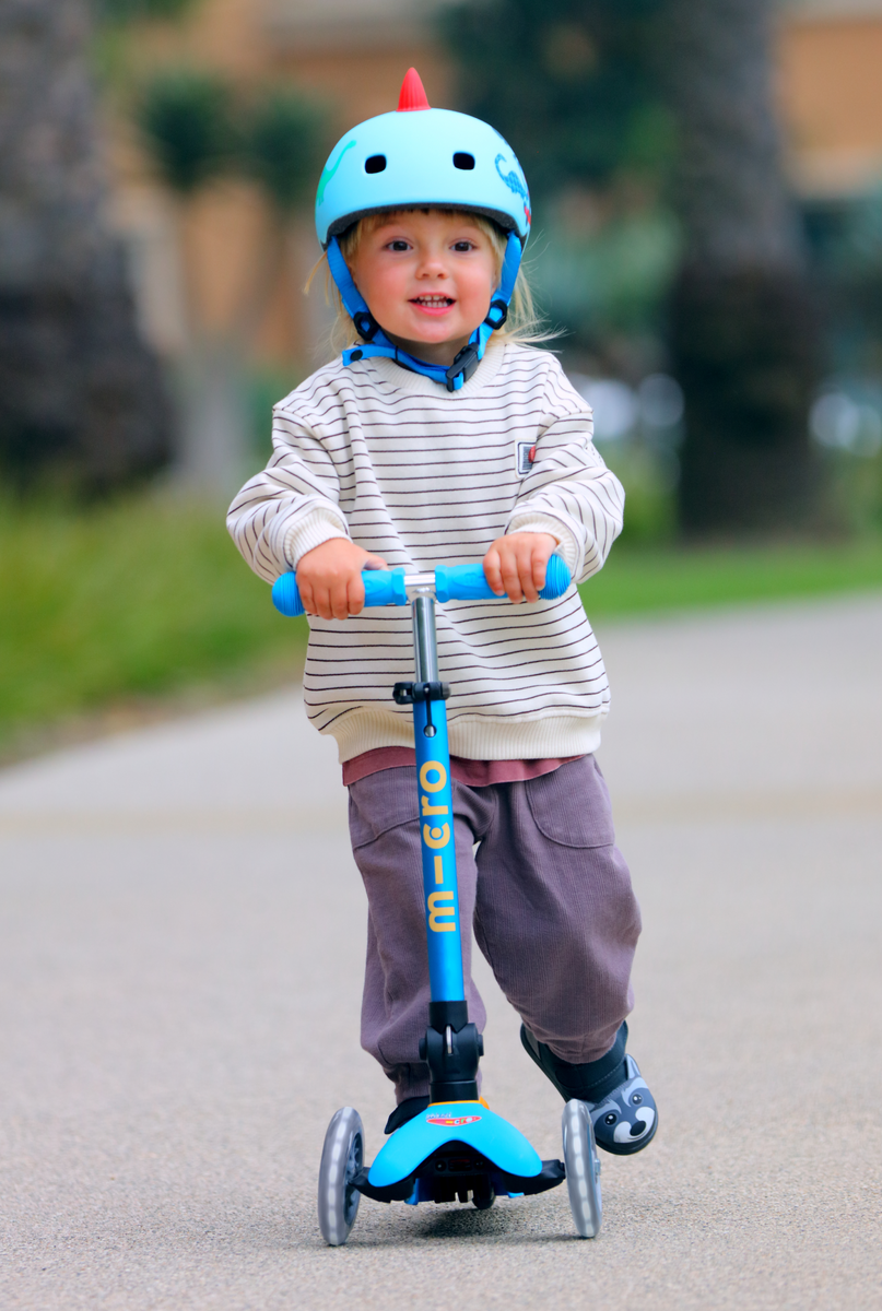 Micro Mini Foldable LED Scooter – Micro Kickboard